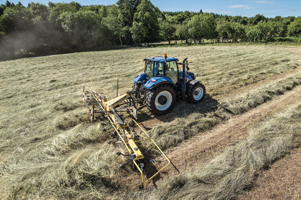 Obracače krmovín Proted™ 880, 880T | AGROTEC a.s.